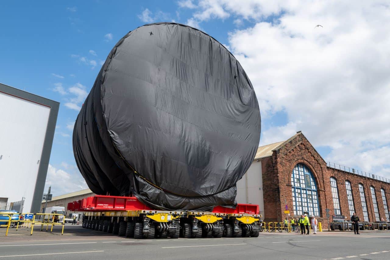 UK to expand submarine programme in response to Strategic Defence ...